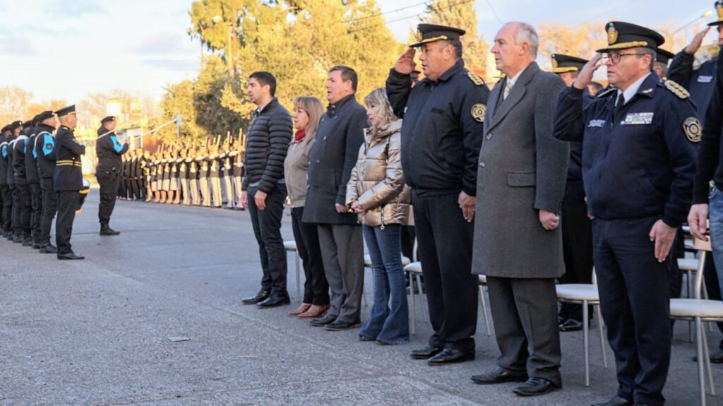 Chubut: El Gobierno recordó el “Día de los Policías Caídos en el ...