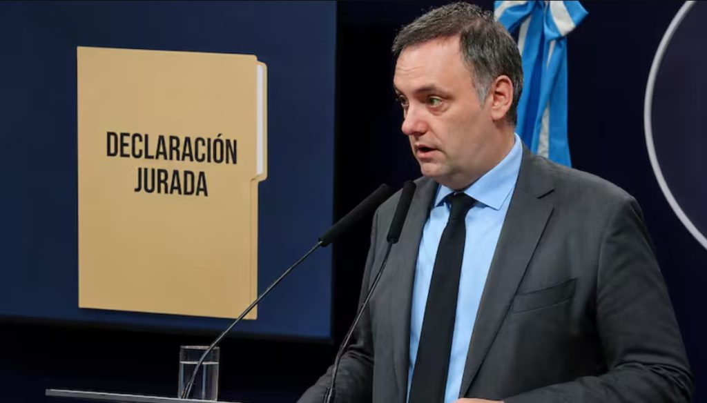 La oposición pide interpelar a Adorni tras la polémica Declaración ...